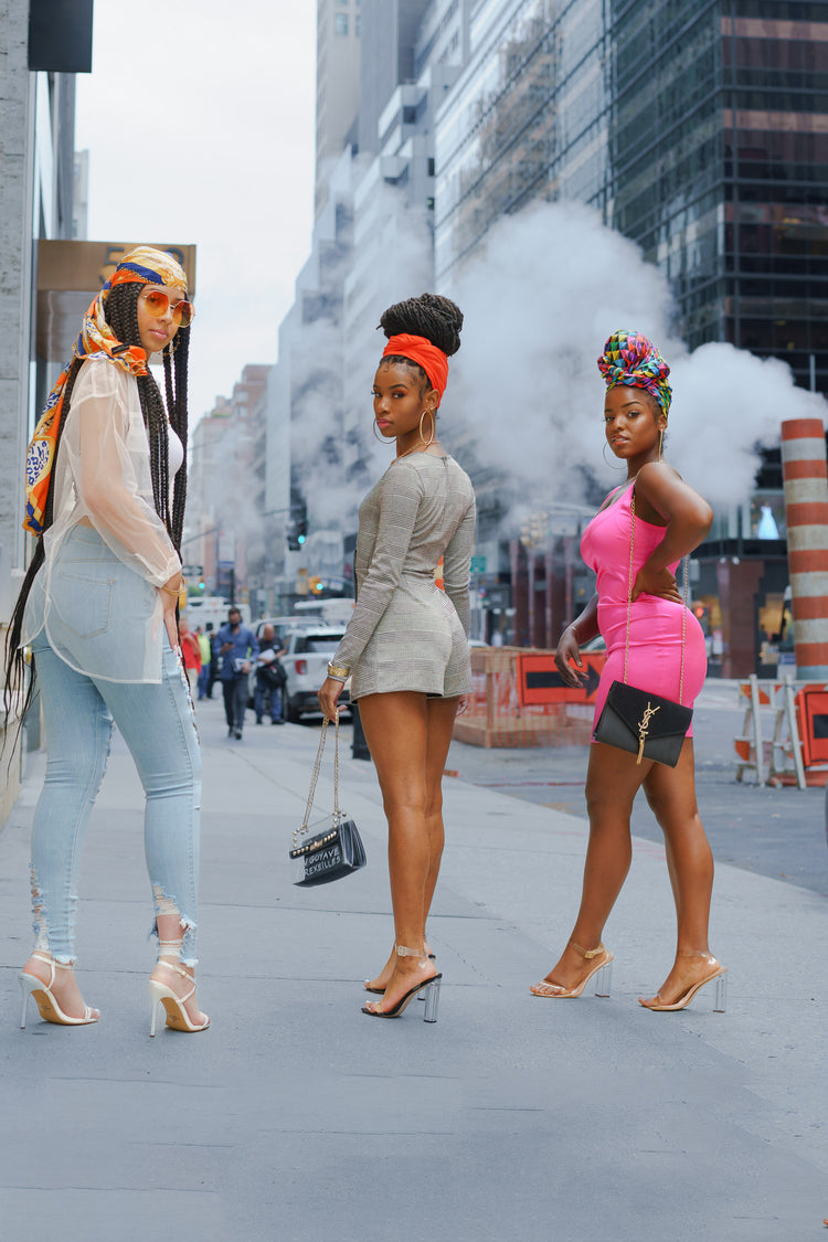 Blackout – Wrap Queen